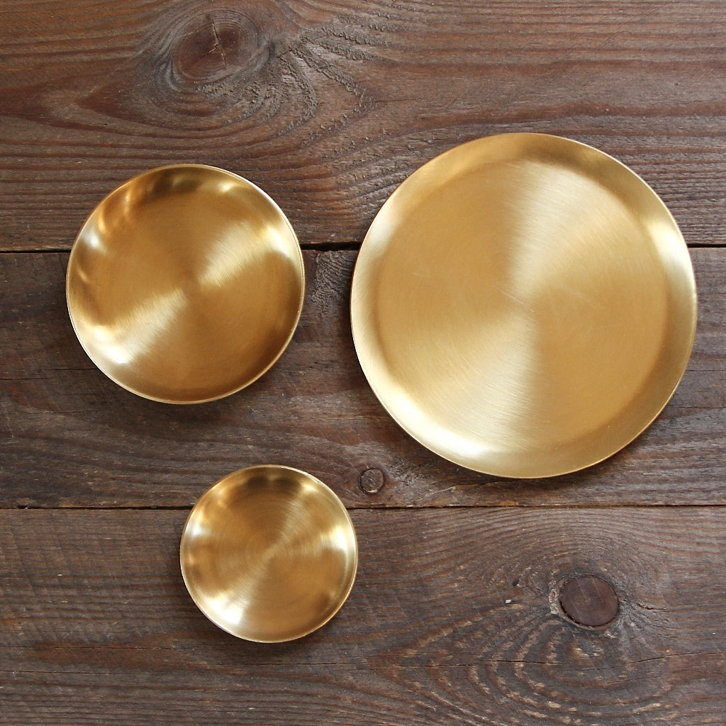 Brass Plate Round | Fog Linen Work | Peter Fields